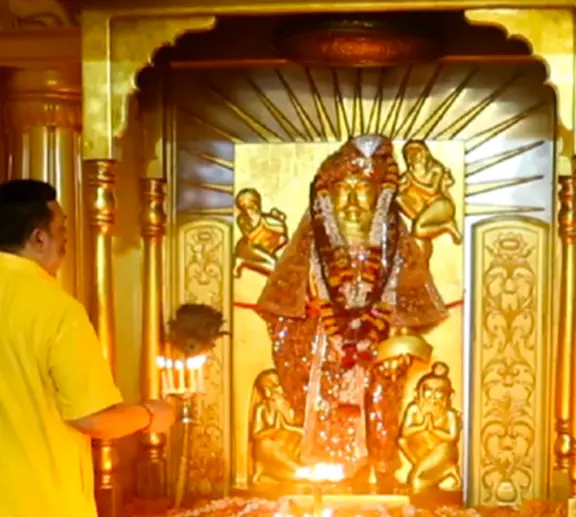 Learn more about Brihaspati Dham and Dev Guru Brihaspati